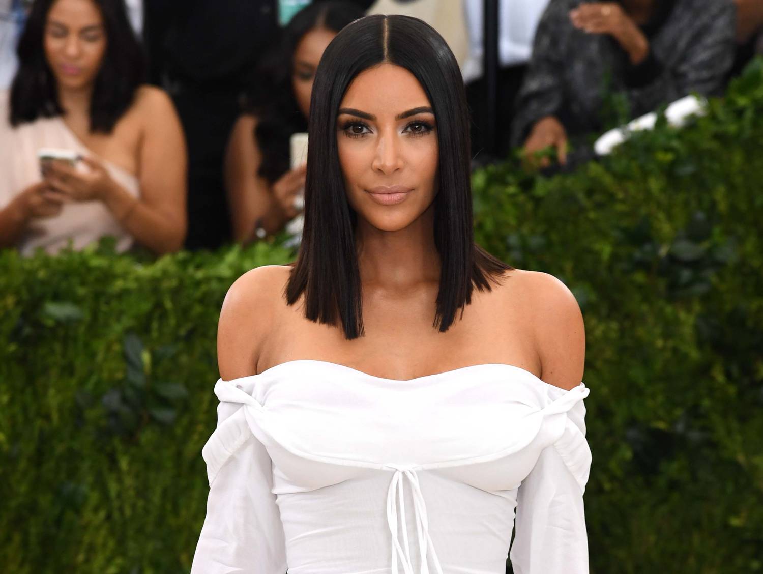 Velvet - Gumicukor - Nagyon nem ezt szoktuk meg Kim Kardashiantól Velvet - Gumicukor - Nagyon nem ezt szoktuk meg Kim Kardashiantól
