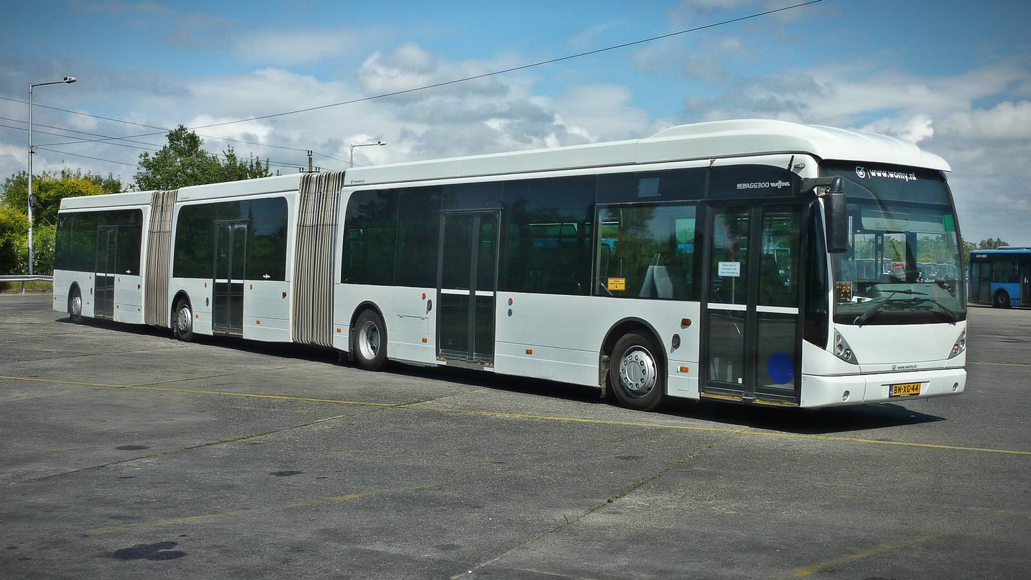 Index - Belföld - Buszvonatot tesztel a BKV Budapest utcáin