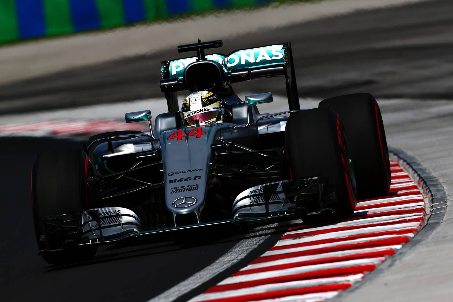 Index - Sport - Hamilton: Talán túl sok pénzük volt, kár, hogy a ...