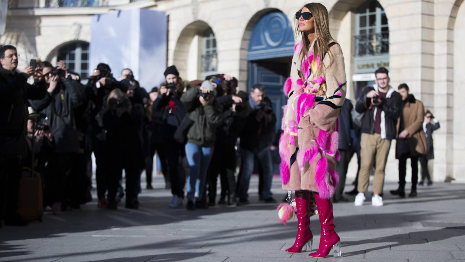 Utcai divat: véleményformálás, utánzás, vagy reklám? - Dívány