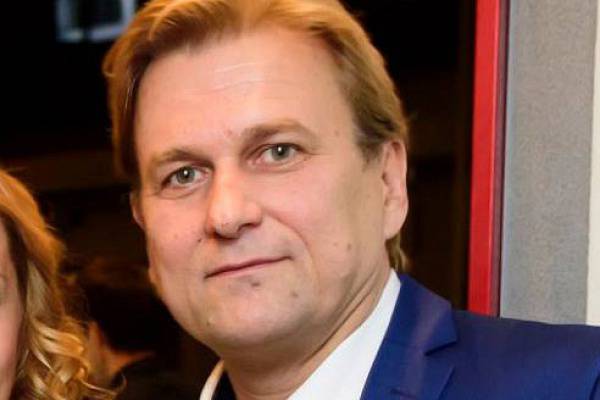 Ez a gyönyörű színésznő Anger Zsolt új párja - Ő Dobó Kata utódja ...