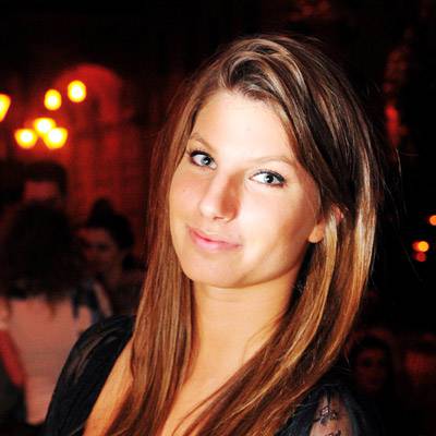 Stohl Luca így tündököl a színpadon! Az édesapjával szerepel a Chicago ...