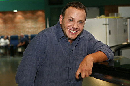 Velvet - Celeb - Megtalálták Damu Roland utódját