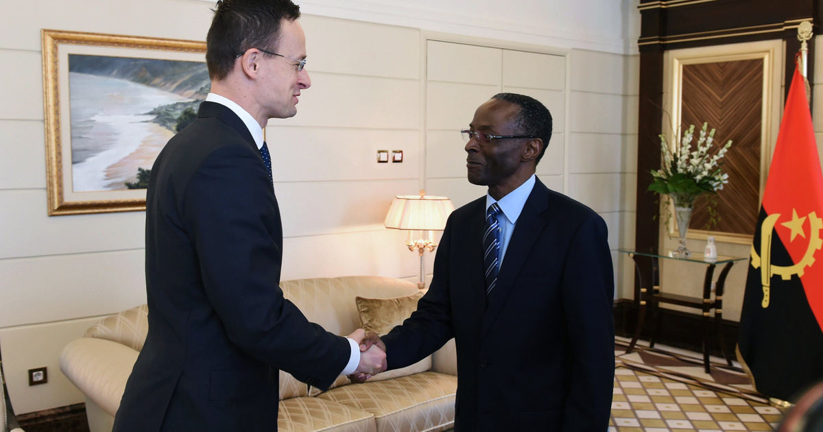 Index - Külföld - Szijjártó Péter újranyitja a magyar nagykövetséget ...