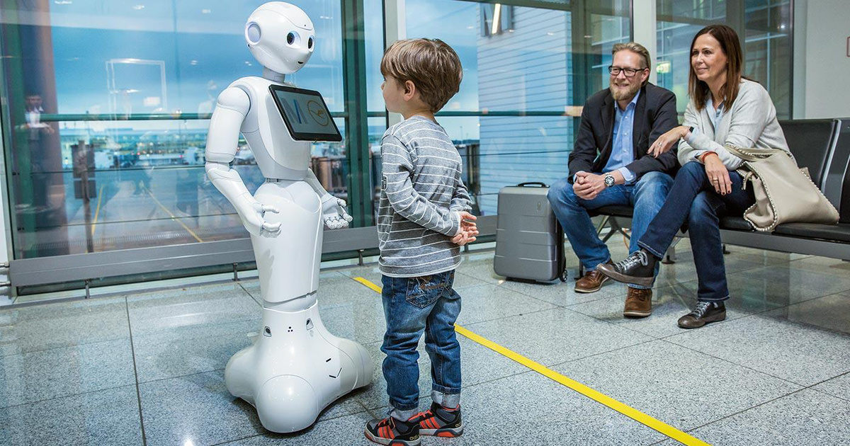 Index - Tech - Humanoid robotot tesztelnek a müncheni reptéren