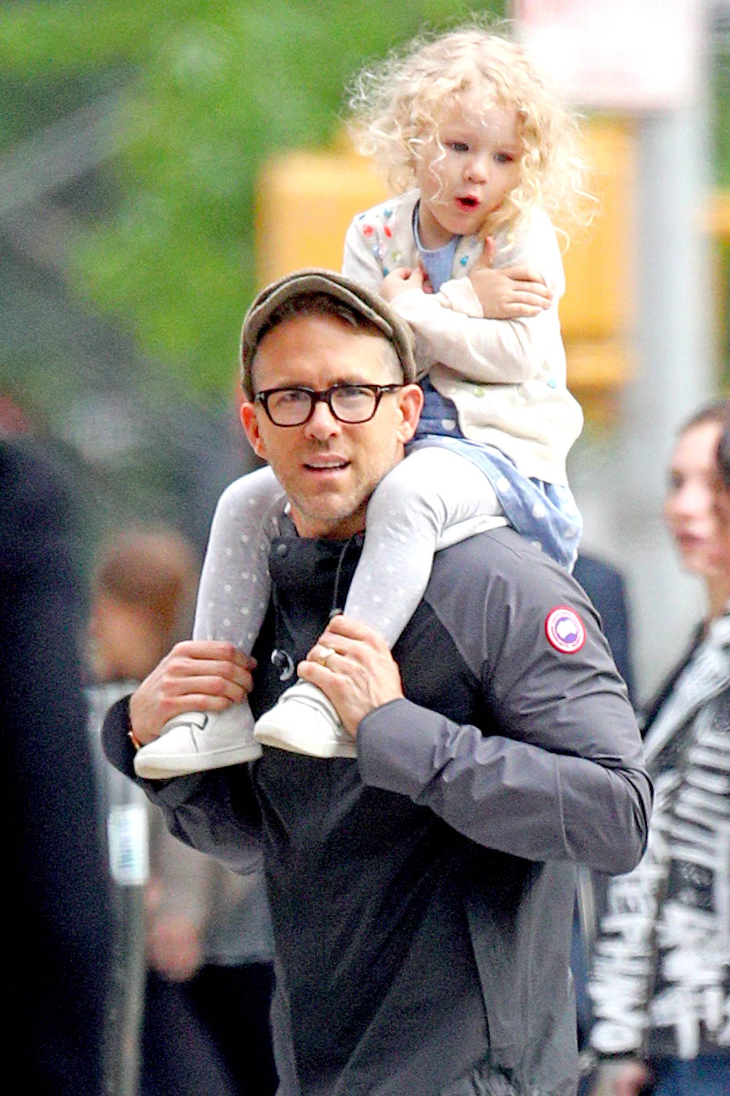 Velvet - Gumicukor - Ryan Reynolds felköszöntötte magát apák napján ...