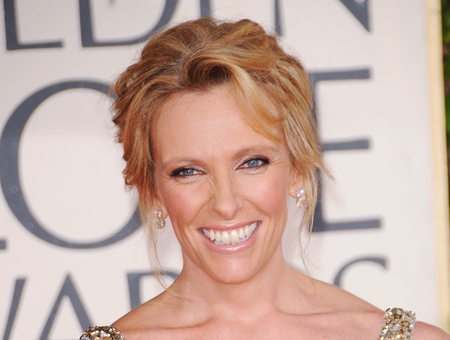 Velvet - Blogok - Toni Collette-nek fia született