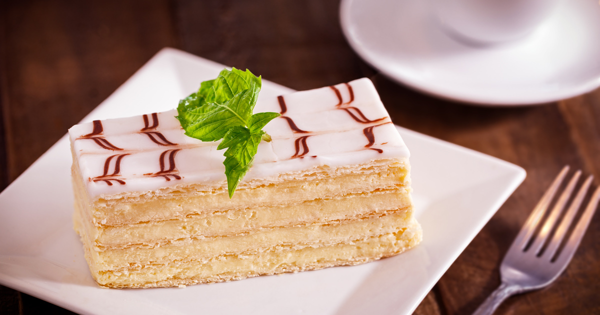 Ellenállhatatlan Napóleon-süti leveles tésztából, csábító, vaníliás ...