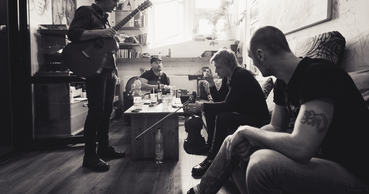 Index - Kultúr - Közös dalt adott ki Kiss Tibi és Lajkó Félix