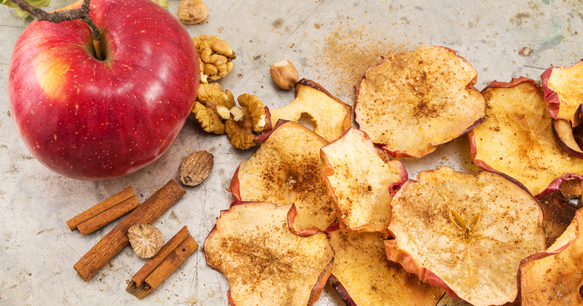 Ropogós almachips sütőben sütve, tartósítószer és adalékok nélkül ...