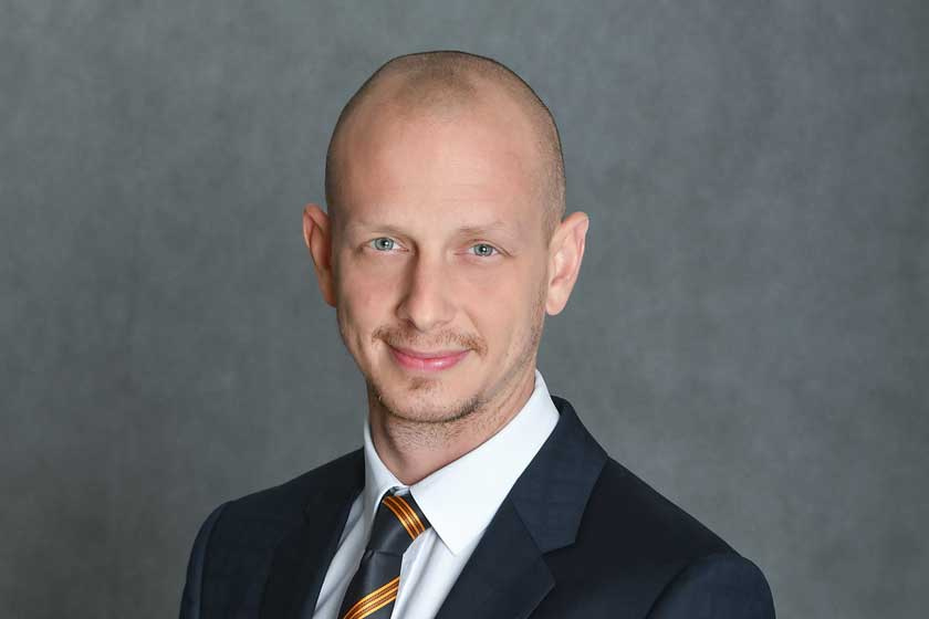 Gyönyörű, őszi esküvőn nősült a TV2 sztárja: két gyermek után vette el ...