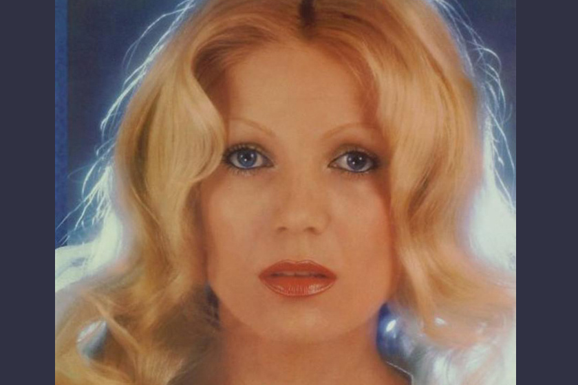 Fotókon a gyöngyhajú lány: az Omega slágerét is a 78 éves Adamis ...