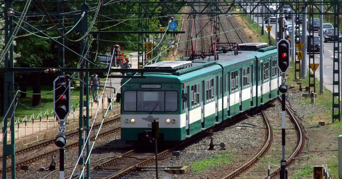 Index - Belföld - Életbe lépett a MÁV-START, a Volánbusz és a H8-as, H9 ...