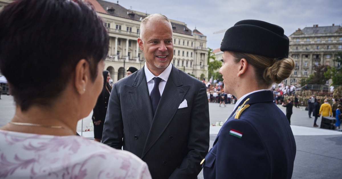 Index - Belföld - Szalay-Bobrovniczky Kristóf: Nagyra értékeljük fiatal katonáink kiváló ...