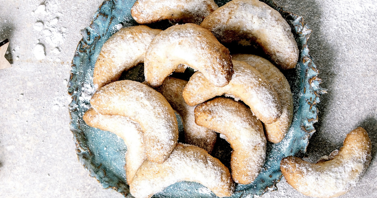 Porhanyós töltött hókifli: a legfinomabb karácsonyi vendégváró ...