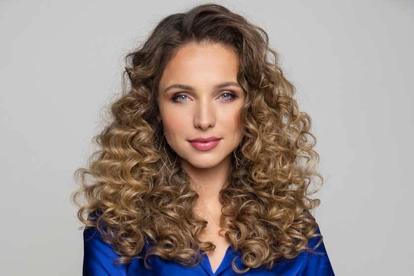 Dobos Evelin színésznő Nádai Anikó exével jött össze: így ismerkedtek ...