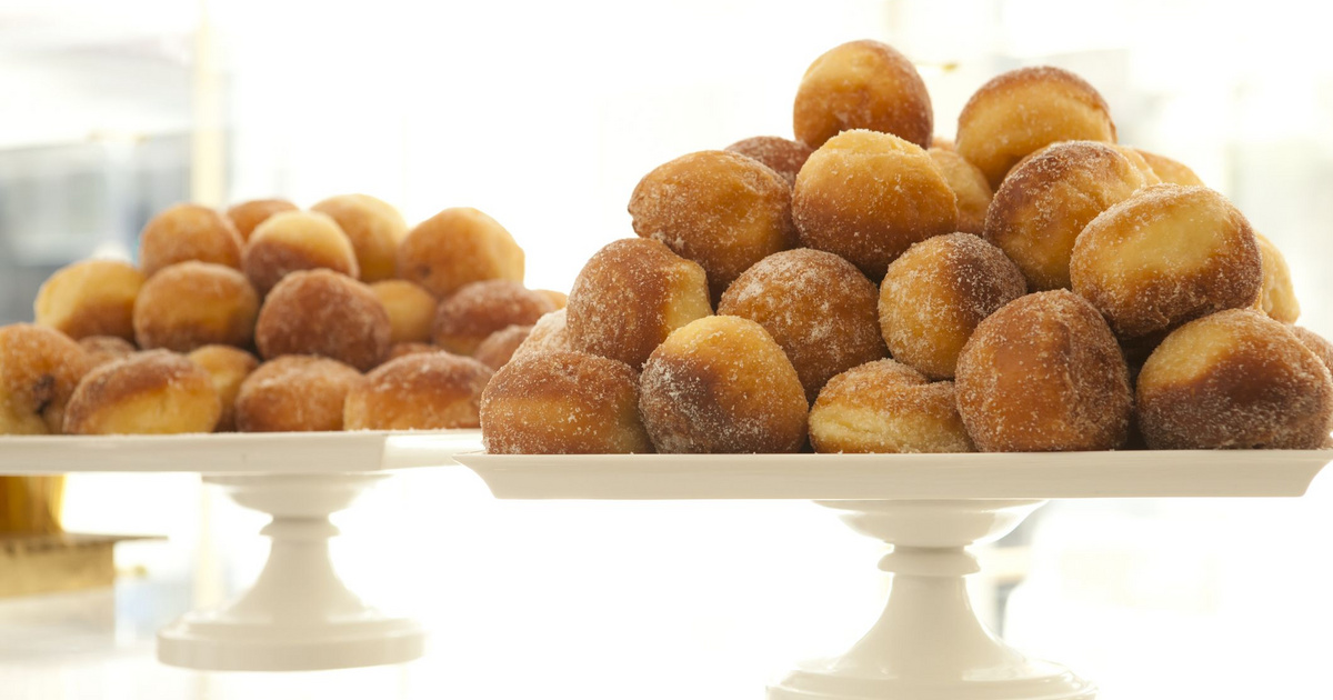 Bögrés fánk tejfölös kevert tésztából: magától megfordul sütés közben ...