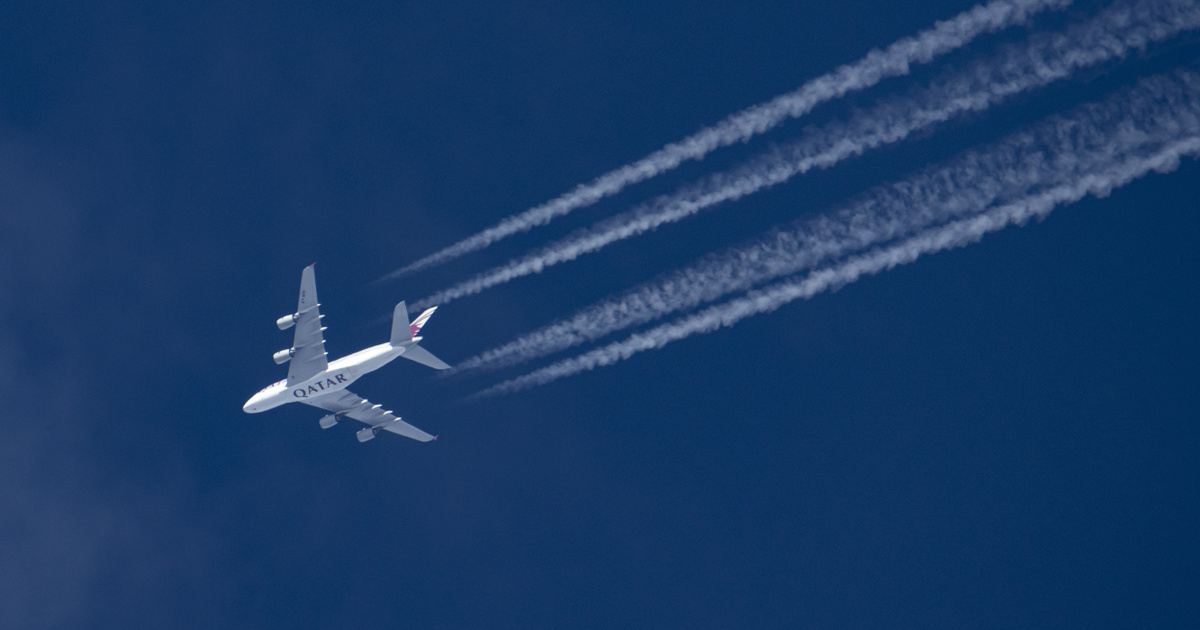 Index - Külföld - Fél percig süllyedt meredeken a Qatar utasszállító ...