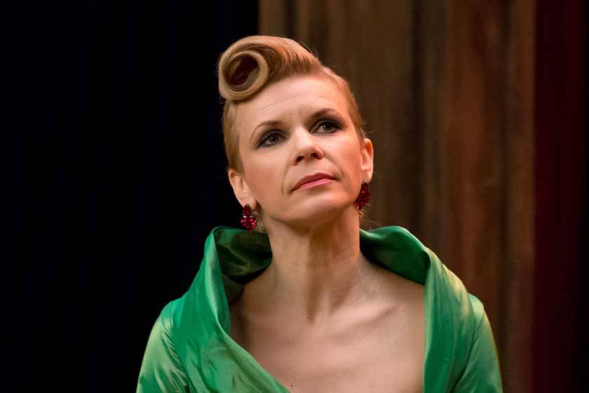 Schell Judit smink nélkül: 50 évesen ilyen az arca egy gramm festék ...