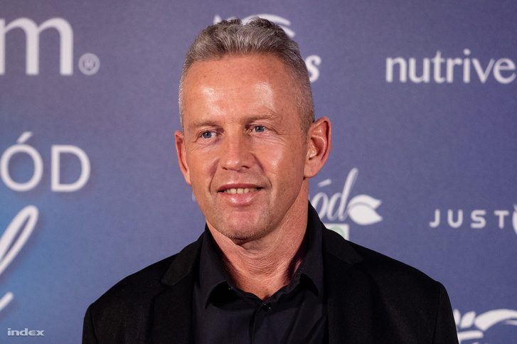 Index - Mindeközben - Schobert Norbi megkapta, amit már 25 éve akart ...