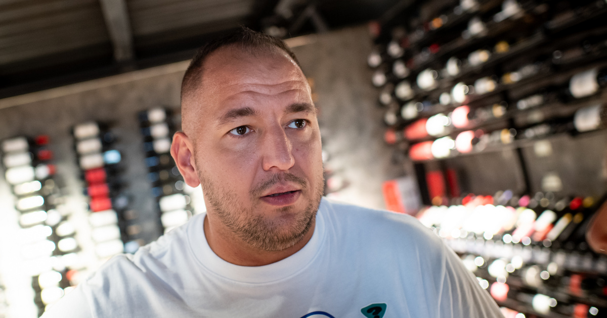 Index - FOMO - Curtis megkérte a barátnője kezét