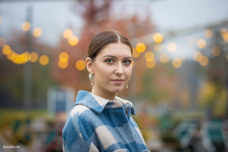 Index - Mindeközben - Puskás-Dallos Bogi közzétette az első felvételt ...