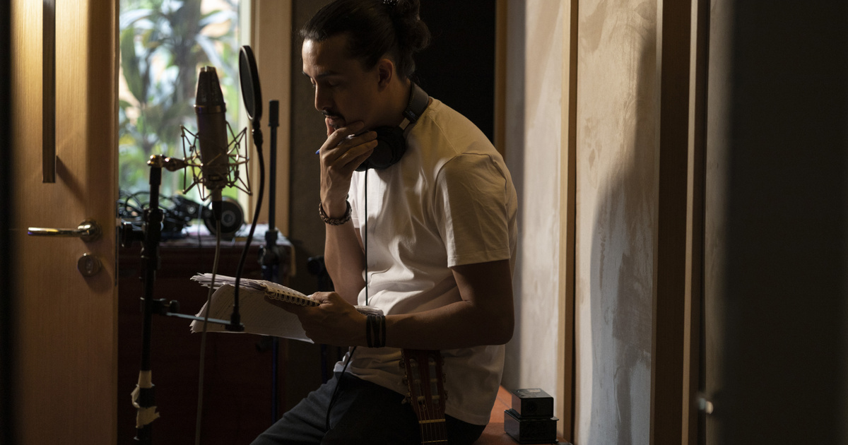 Index - Kultúr - Hús-vér dalszerzők küzdenek meg a mesterséges ...