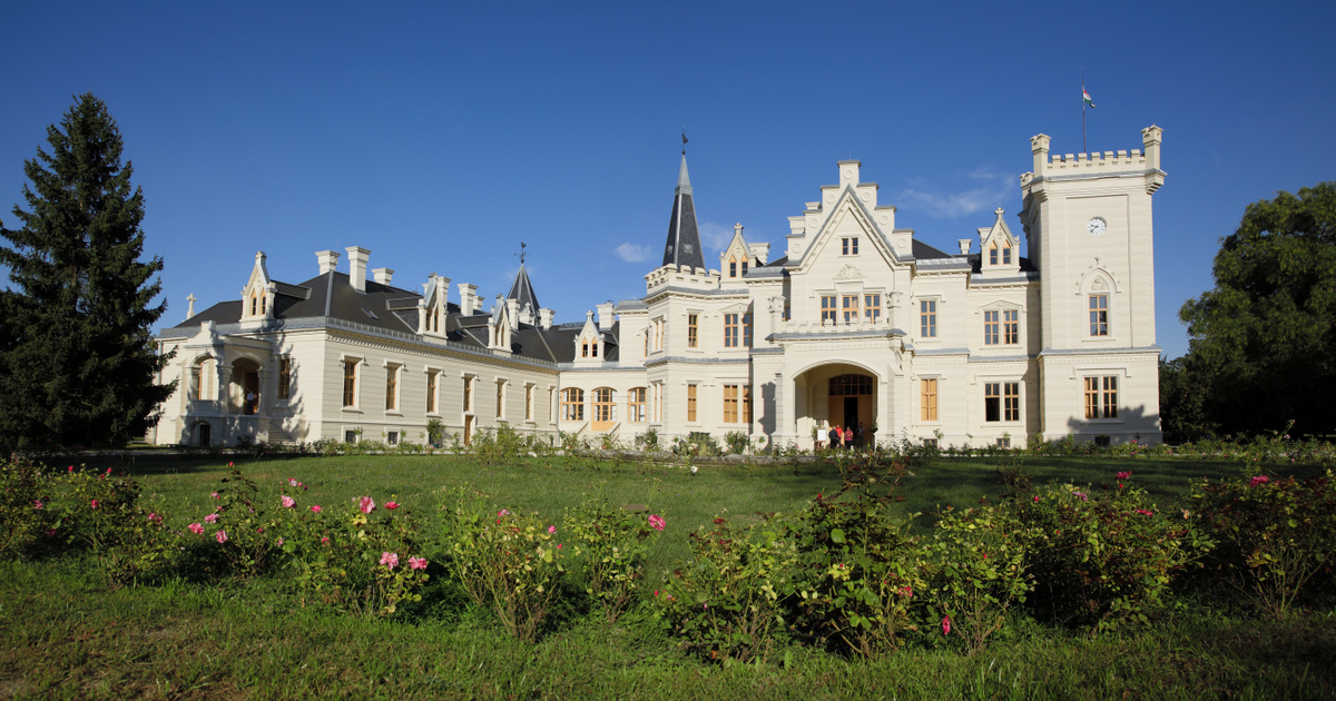 Az örök szerelem kastélya Budapesttől egy óra alatt elérhető: 8 csodás ...
