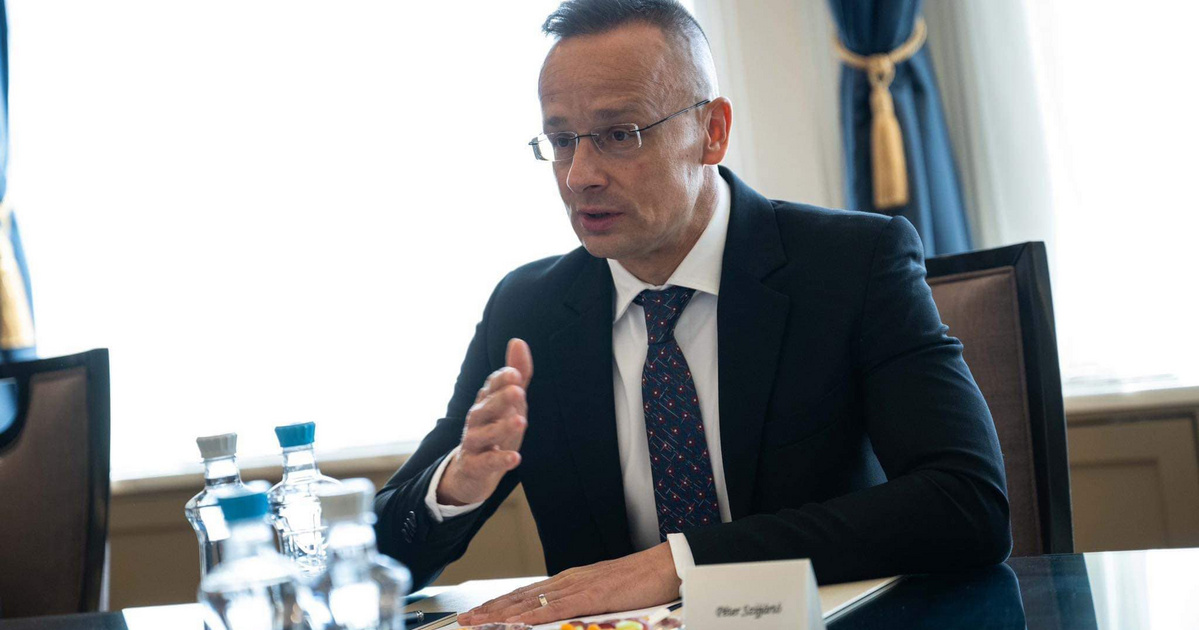 Index - Belföld - Szijjártó Péter a Microsoft vezetőivel tárgyalt