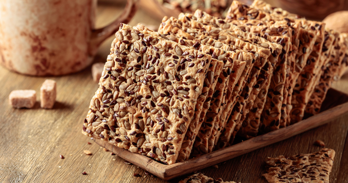 Ropogós, mediterrán kréker olívaolajjal: teljes kiőrlésű liszt az ...