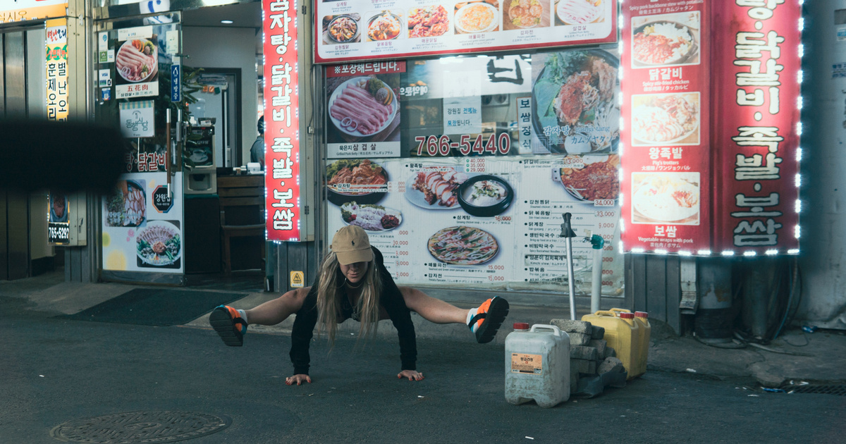 Június 21. a jóga világnapja! – Vajas Fruzsi és Bagdal Sziszi ...