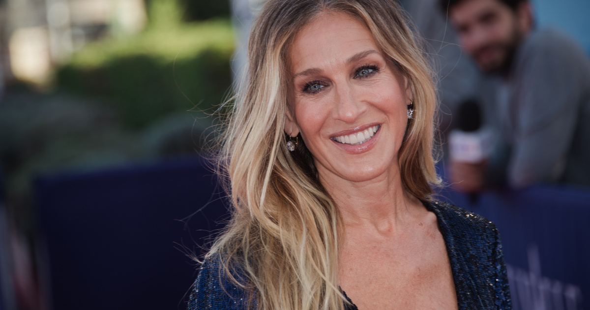 Az 59 éves Sarah Jessica Parker smink nélküli fotói: ekkora a különbség ...