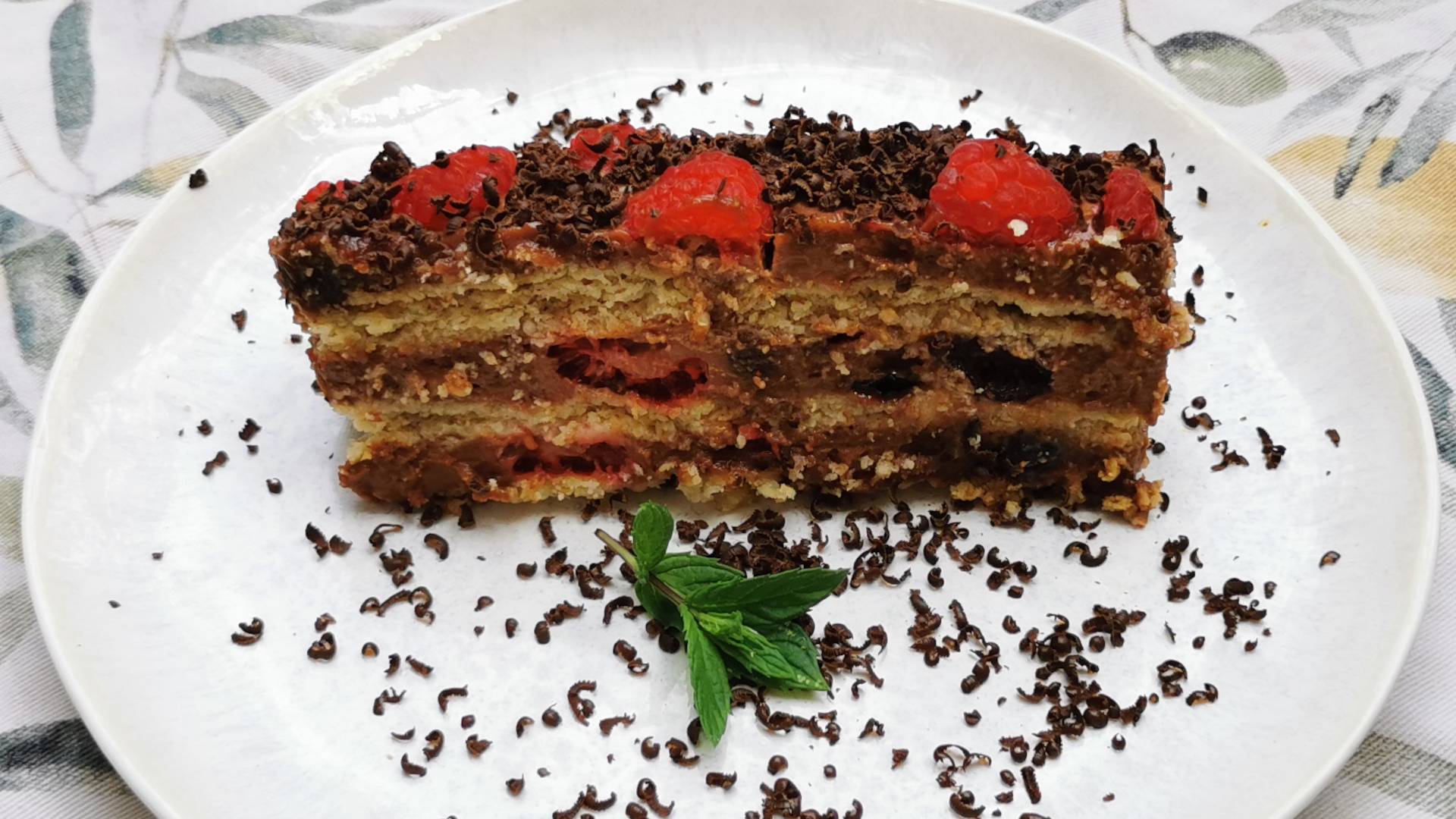 Málnás keksztorta sütés nélkül: jéghidegen az igazi - Receptek | Sóbors