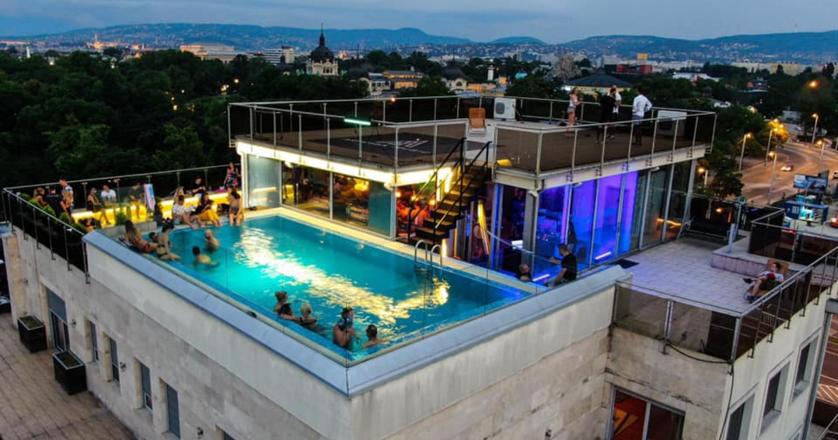 Sunday Pool Party at The Private Rooftop - English - We love Budapest