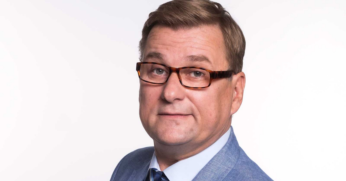 Anger Zsolt ősz hajjal és szakállal felismerhetetlen: mintha nem az 55 ...