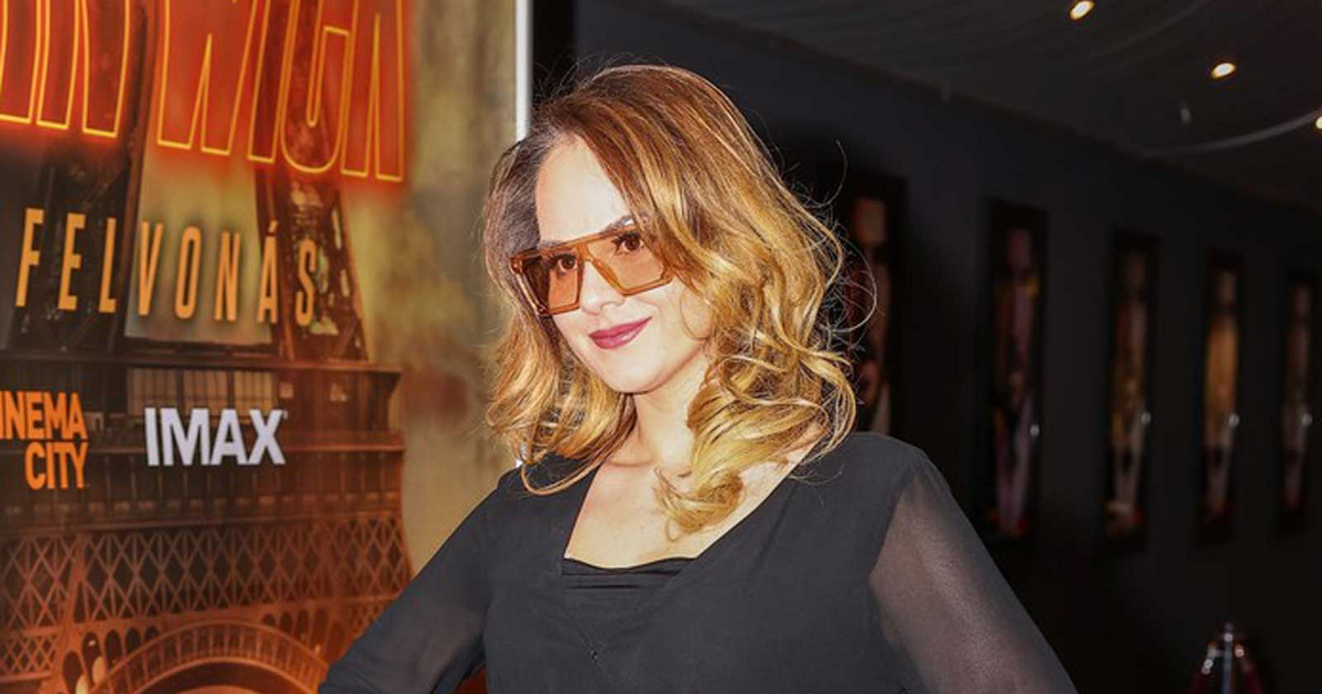 Fásy Zsüliett fürdőruhában: 50 kilós fogyása után, mint egy sellő a ...