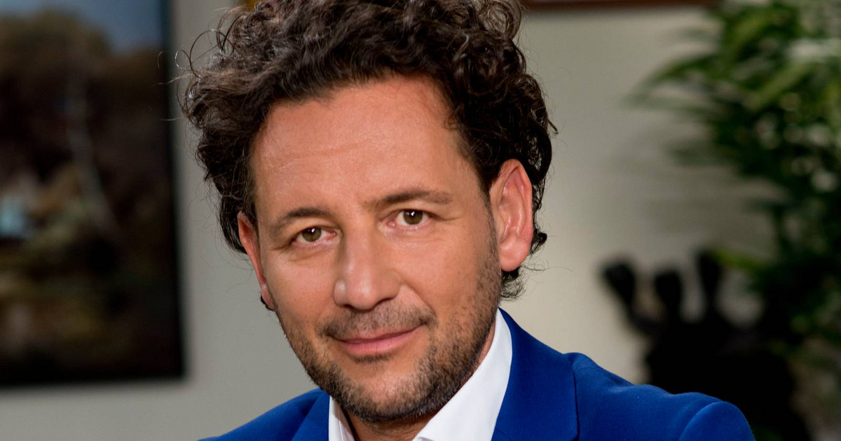 Istenes László luxusháza: leesik az állad a műsorvezető fotóitól ...