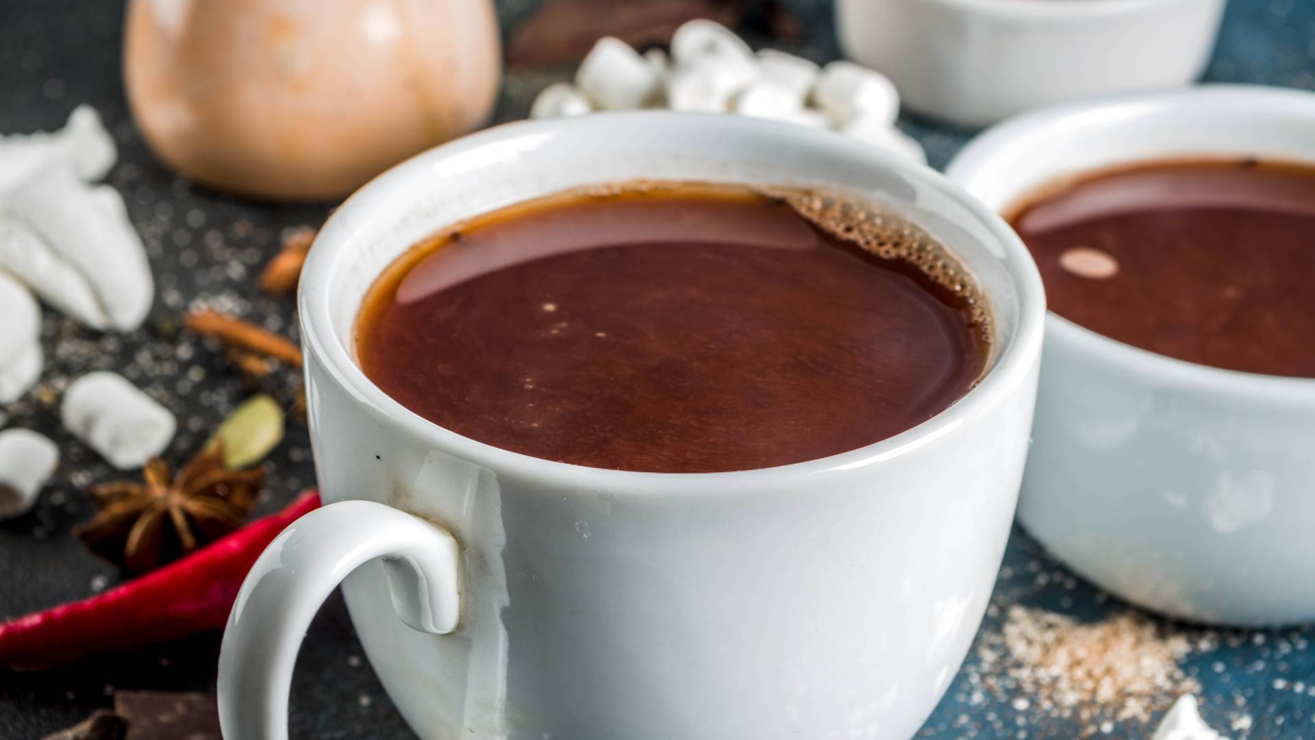 Krémes, mexikói forró csoki: pikáns fűszer is kerül bele - Receptek ...