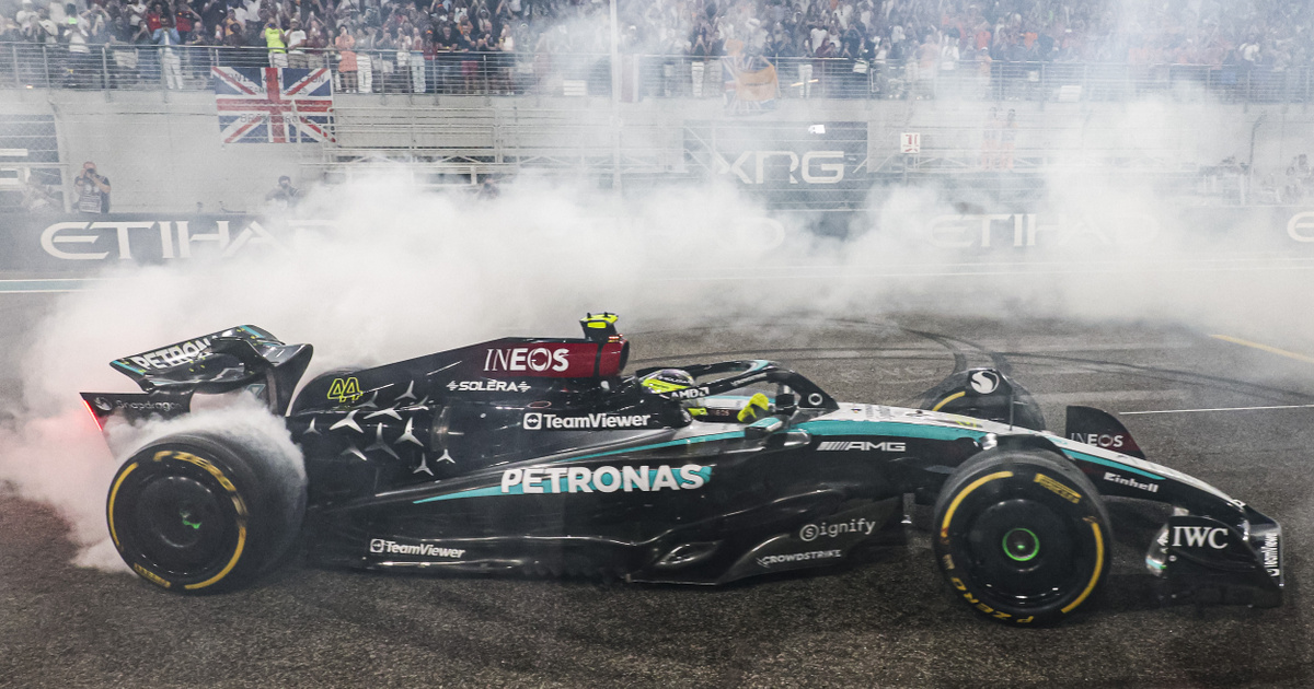 Index - Sport - Negyvenéves lett Sir Lewis Hamilton, aki a legnagyobb ...
