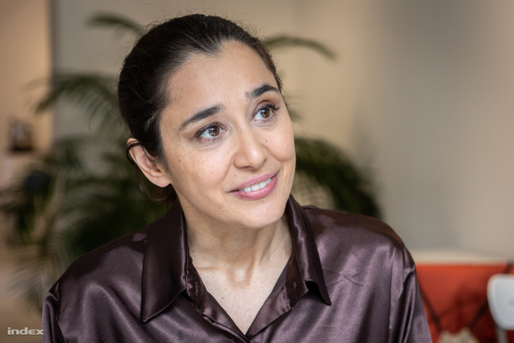 Index - Mindeközben - Gryllus Dorka nem vette észre, hogy 47 évesen ...