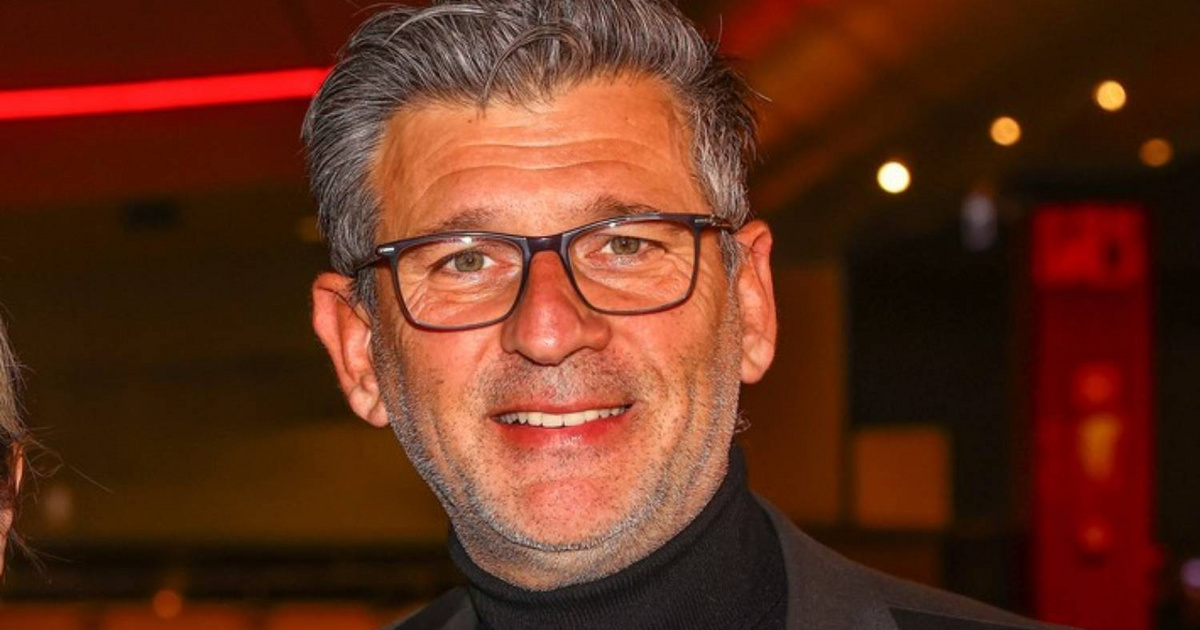 Kárász Róbert kisebbik lánya ragyogott a szalagavatón: a 19 éves ...