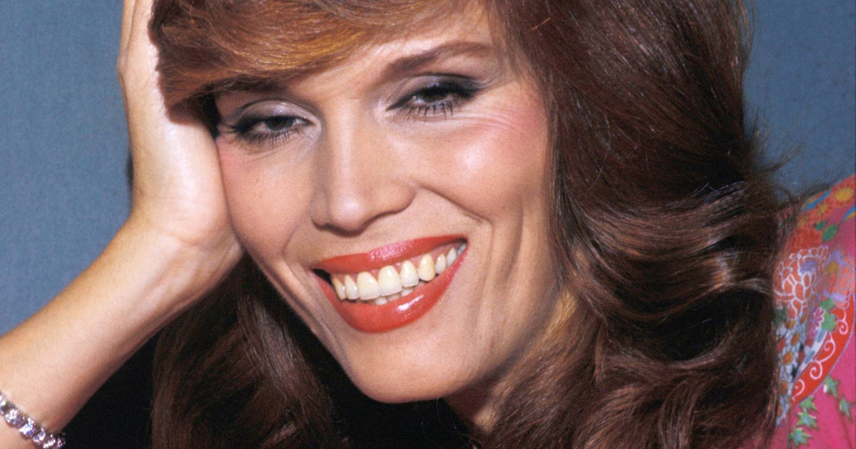 A 86 éves Amanda Lear elképesztően dögös: így néz ki most a 70-es évek ...