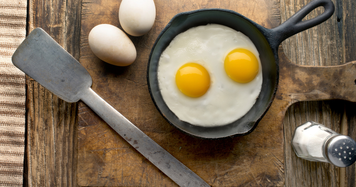 Ettől az egyetlen összetevőtől lesz tökéletes a tükörtojás - Dívány