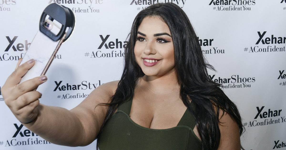 Csúfolták az iskolában a súlya miatt, ma már a telt idomaival hódít: így lett sikeres plus size ...