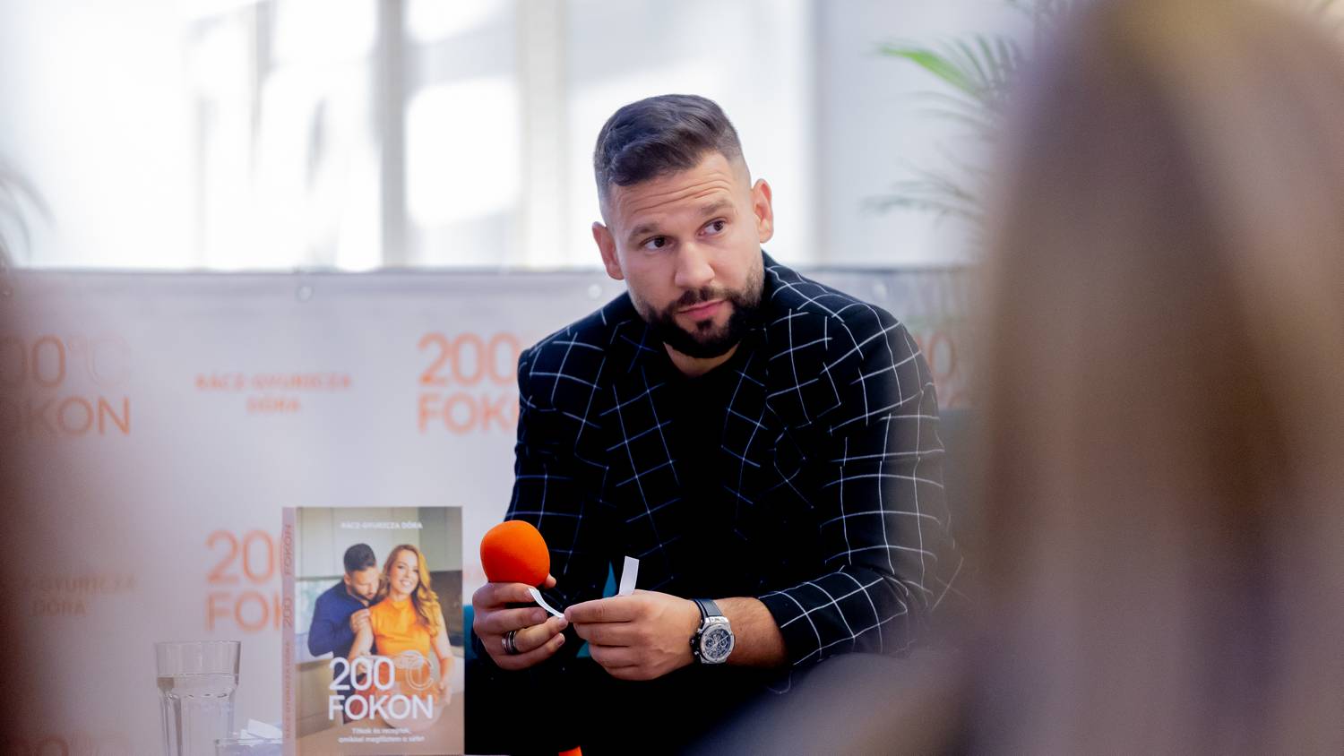 Velvet - Celeb - Itt az RTL válasza Rácz Jenő csatornaváltására, Hajós ...