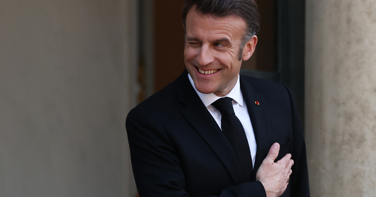 Emmanuel Macronnak olyan illata van, hogy alig lehet kibírni, állítja ...