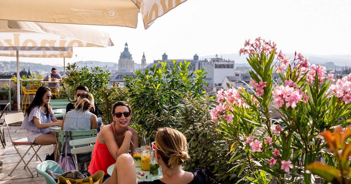 Fortuna Funky Bar on the Rooftop of 360 Bar - English - We love Budapest