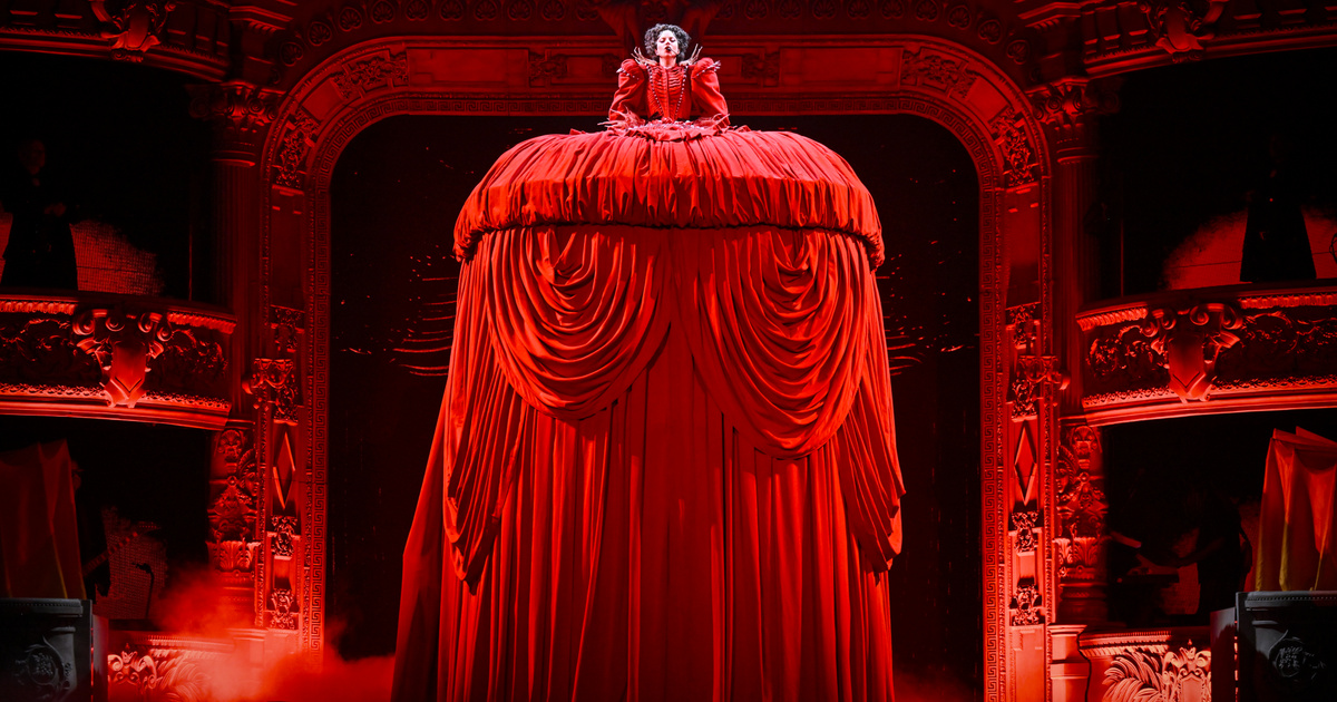 Index - Kultúr - Megnéztük Lady Gaga új turnéját, ami nagyobbat szólt, mint egy atomrobbanás