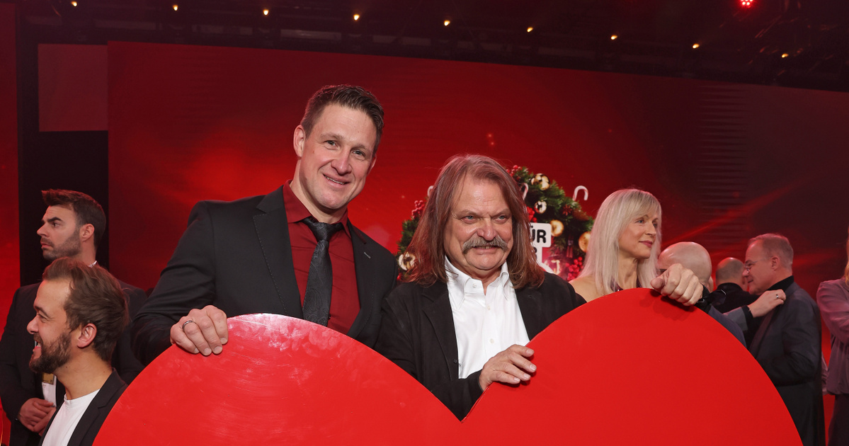 Index - Kultúr - Meghajolt a show-biznisz óriása, így búcsúzott tőle ...