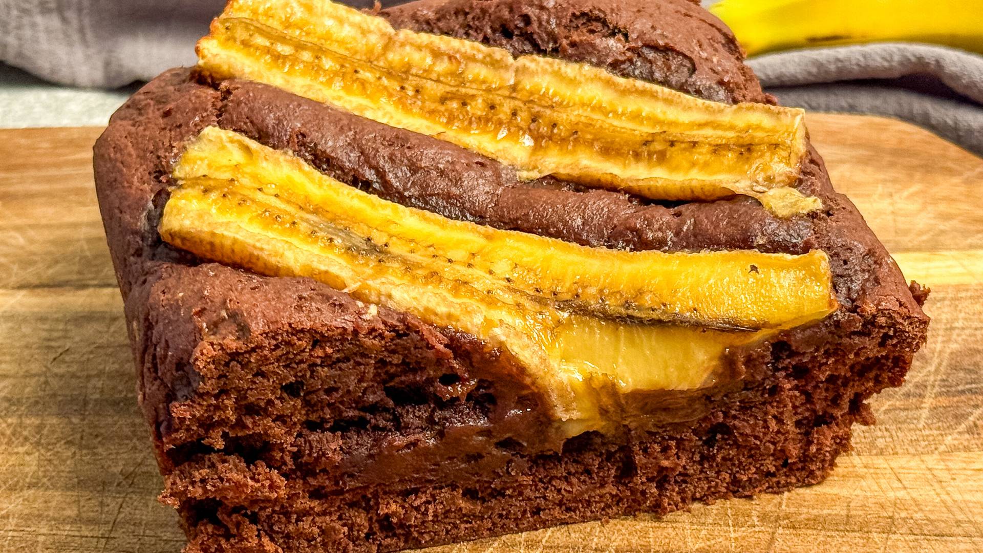 Puha csokis-banános süti 4 hozzávalóból: tej- és tojásmentes - Receptek ...